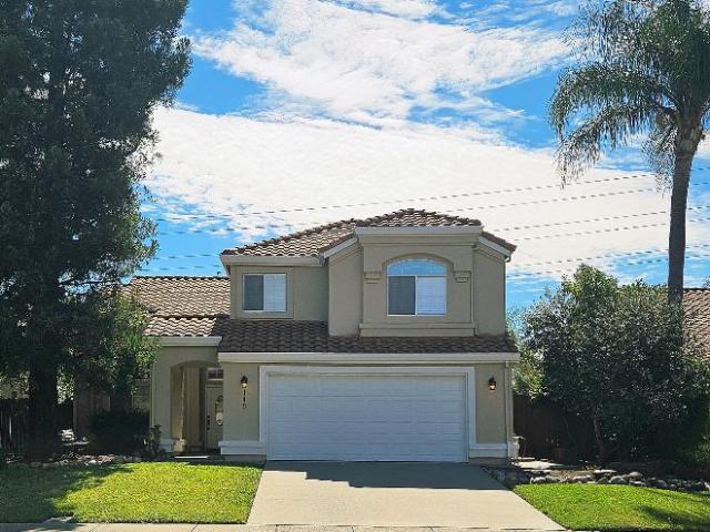 4 Br, 3 bath, Single Family 149 Sundance Drive