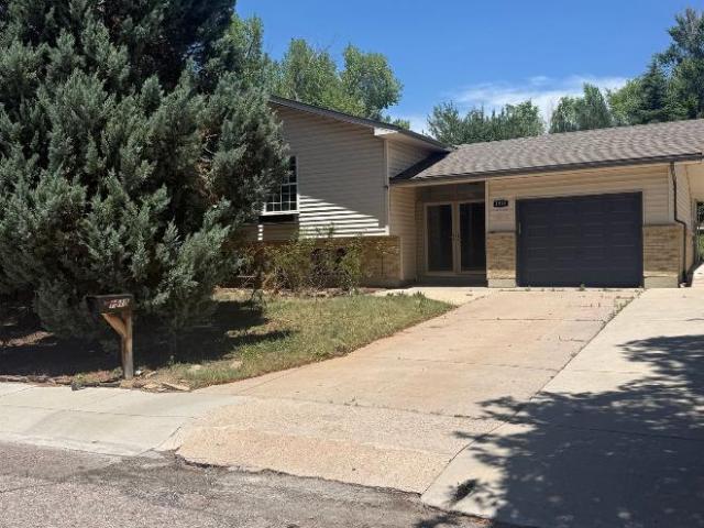 4 Br, 3 bath, Single Family 1510 Terra Vista Lane