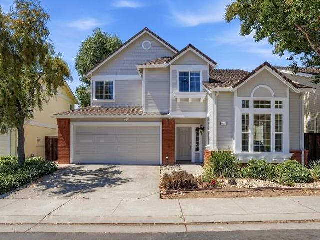 4 Br, 3 bath, Single Family 1517 David Ln