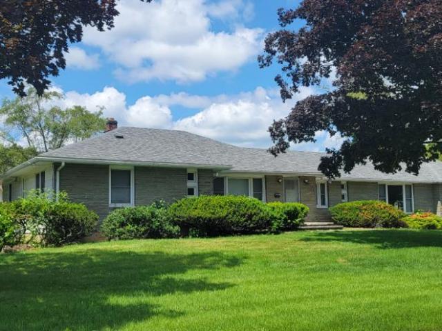 4 Br, 3 bath, Single Family 151 Huston Avenue