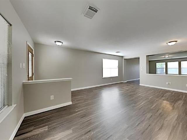 4 Br, 3 bath, Single Family 15406 Lynford Crest Dr