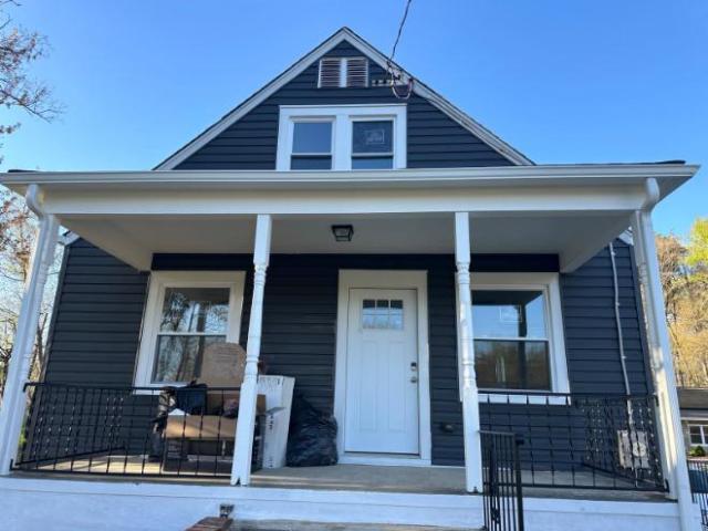 4 Br, 3 bath, Single Family 15 Ritchie Road