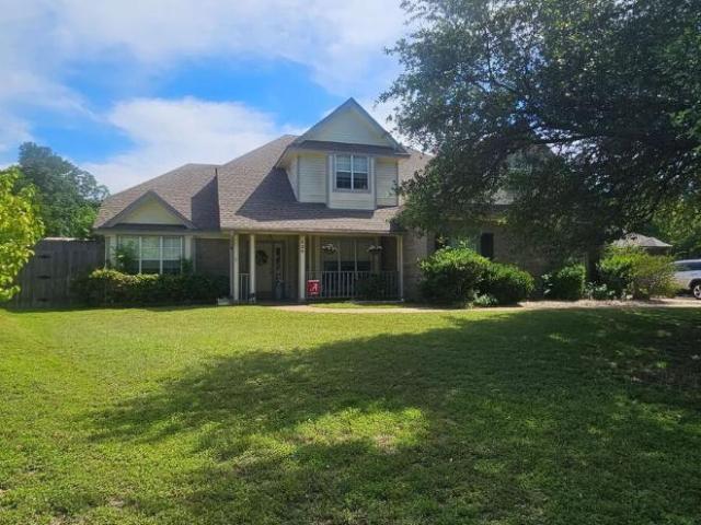4 Br, 3 bath, Single Family 1604 Citation Loop