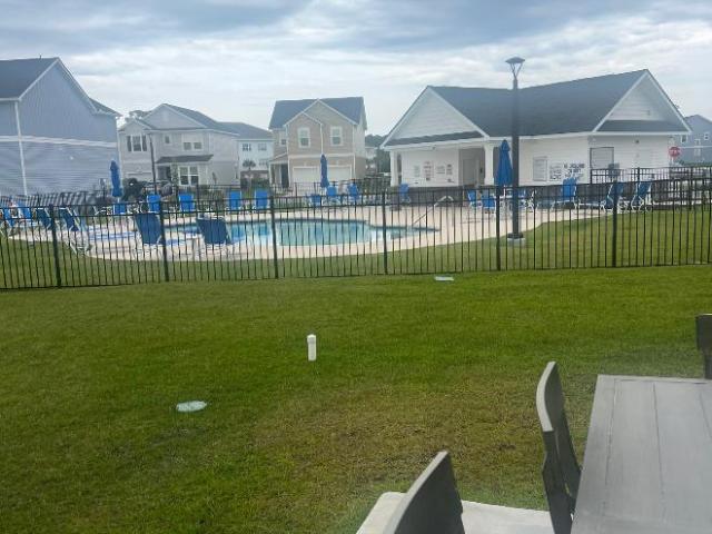 4 Br, 3 bath, Single Family 160 Cypress Hollow Dr