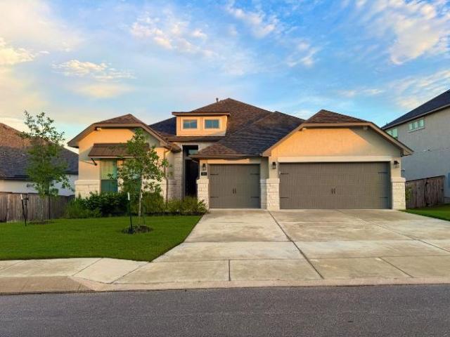 4 Br, 3 bath, Single Family 1610 Kinder Run
