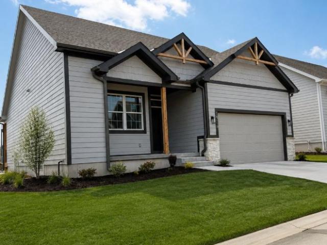 4 Br, 3 bath, Single Family 16216 Fontana St