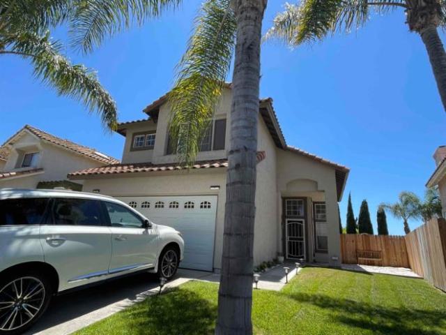 4 Br, 3 bath, Single Family 1629 Calle Las Casas