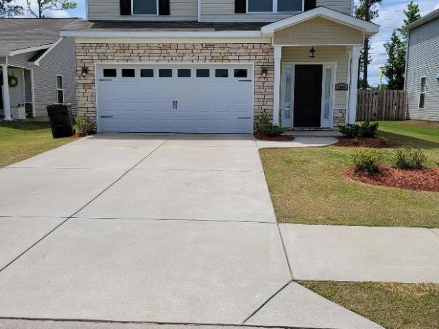 4 Br, 3 bath, Single Family 1649 Tralee Ct