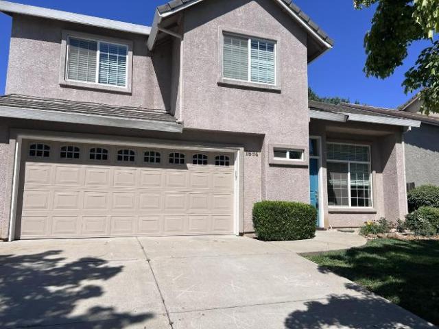 4 Br, 3 bath, Single Family 1694 Shay Way