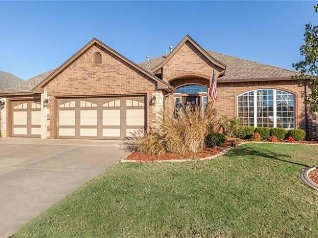 4 Br, 3 bath, Single Family 1700 Dorothy Dr