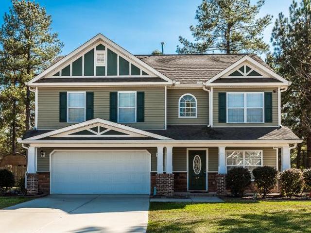 4 Br, 3 bath, Single Family 17 Maiden Ct
