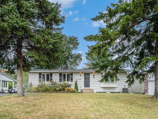 4 Br, 3 bath, Single Family 17 Overlake Drive