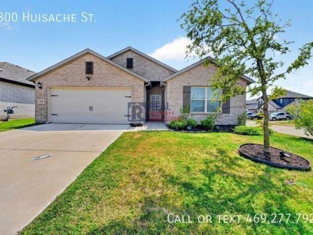 4 Br, 3 bath, Single Family 1800 Huisache St