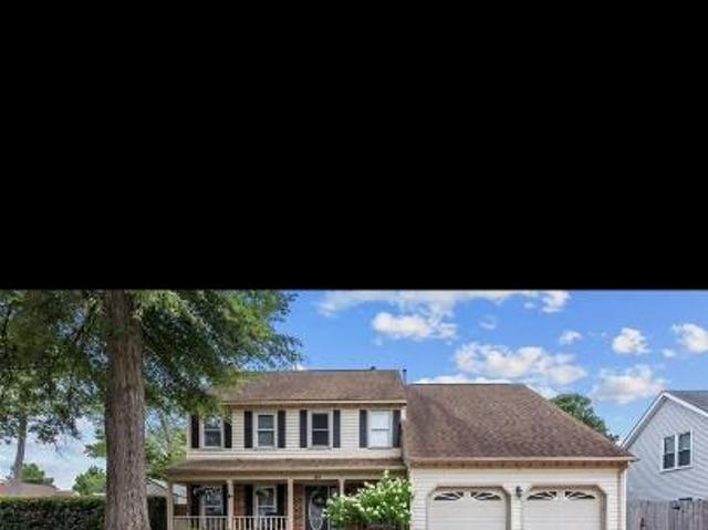 4 Br, 3 bath, Single Family 181 Golden Maple Drive