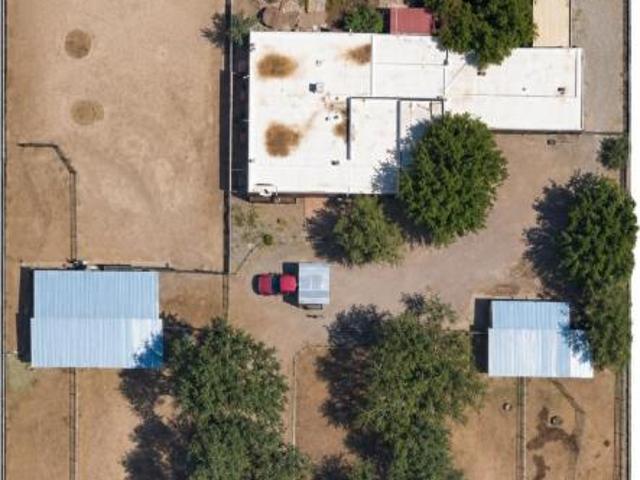 3 Br, 3 bath, Single Family 182 Perea Rd