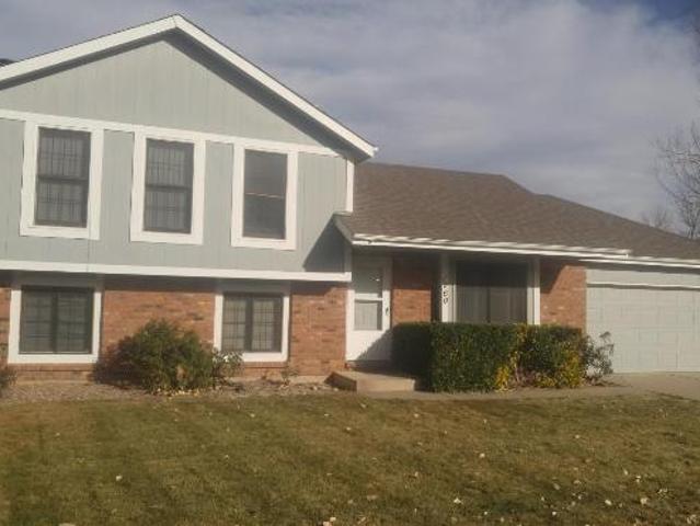 4 Br, 3 bath, Single Family 1960 Promenade Way