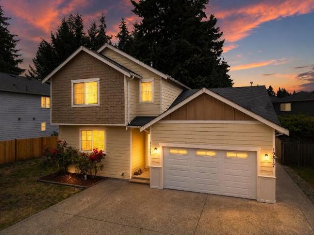 4 Br, 3 bath, Single Family 19817 97th Avenue Ct E
