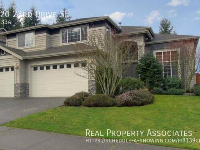 4 Br, 3 bath, Single Family 19820 23rd Drive SE