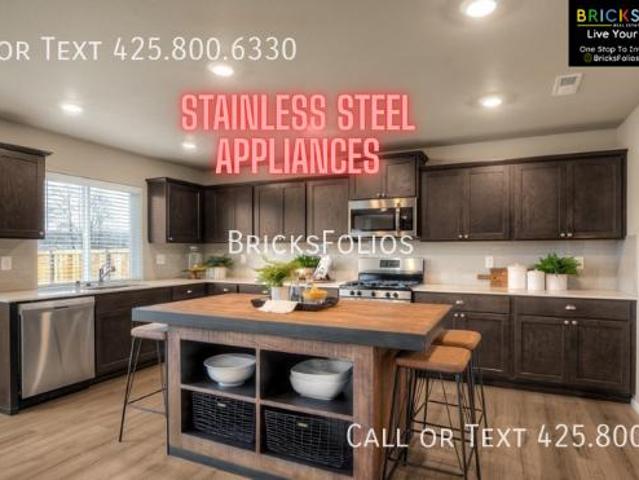 4 Br, 3 bath, Single Family 1005 17th Ave