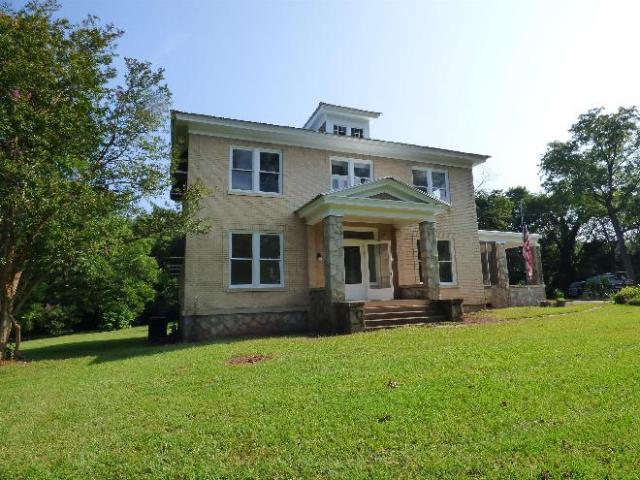 4 Br, 3 bath, Single Family 1010 Oglethorpe Avenue