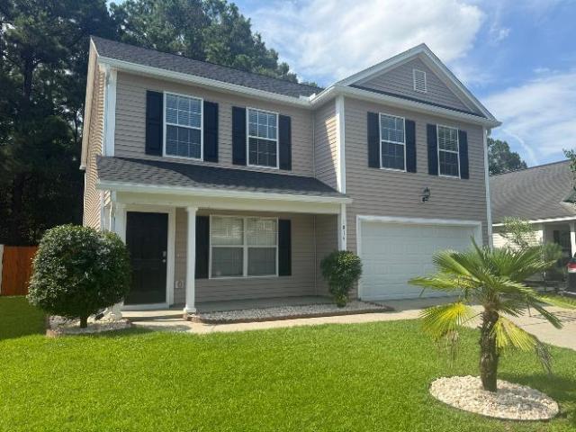 4 Br, 3 bath, Single Family 1016 Deerberry Rd