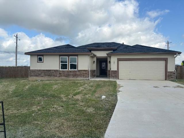 4 Br, 3 bath, Single Family 101 Growers Avenue