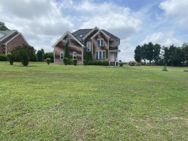4 Br, 3 bath, Single Family 1021 Rolling Farm Drive