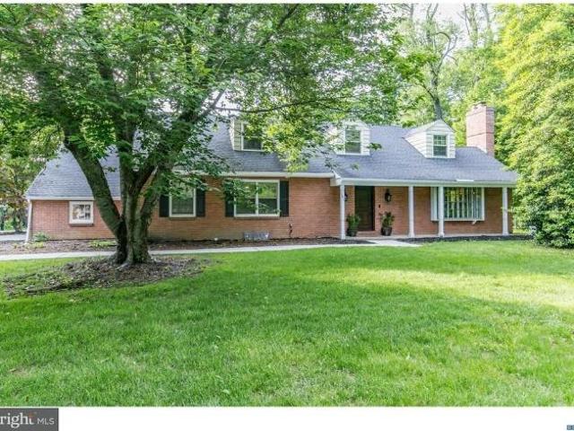 4 Br, 3 bath, Single Family 107 Augustine Cut Off
