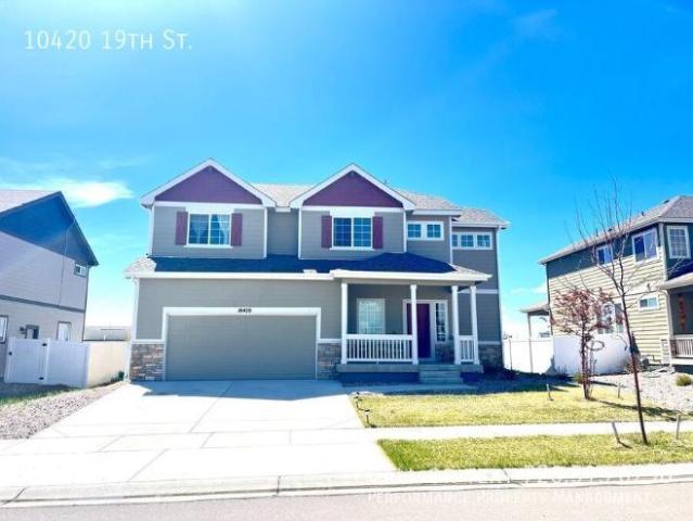 4 Br, 3 bath, Single Family 10420 19th St