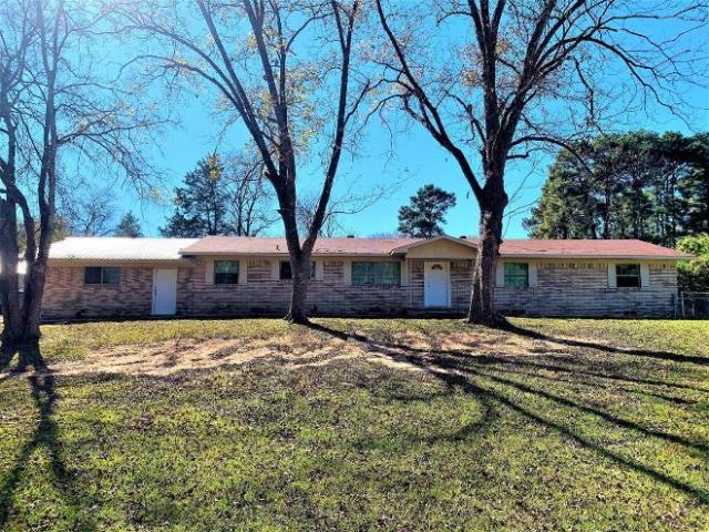 4 Br, 3 bath, Single Family 10586 State Hwy