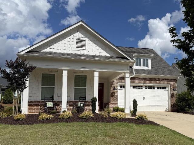 4 Br, 3 bath, Single Family 1060 Providence Loop