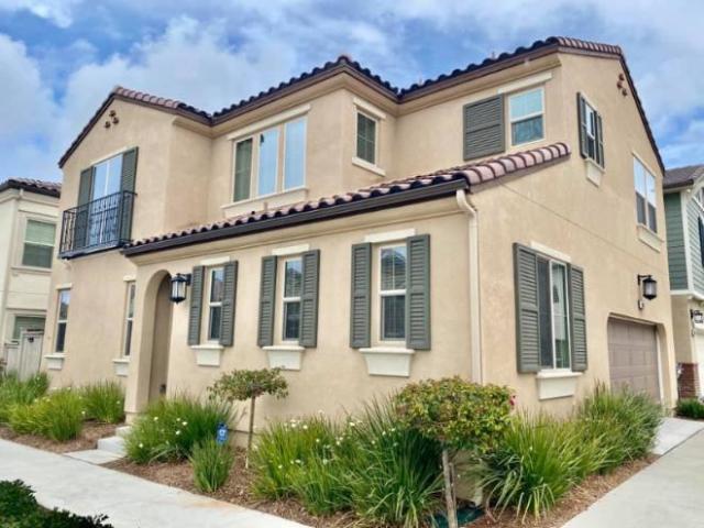 4 Br, 3 bath, Single Family 1063 Sea Glass Way