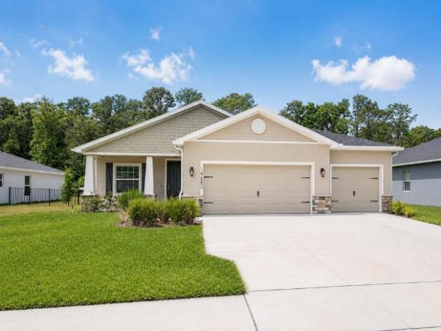 4 Br, 3 bath, Single Family 10682 SW 76th Ct