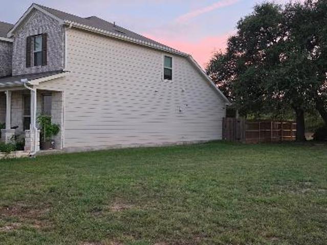 4 Br, 3 bath, Single Family 109 Prairie Falcon Way
