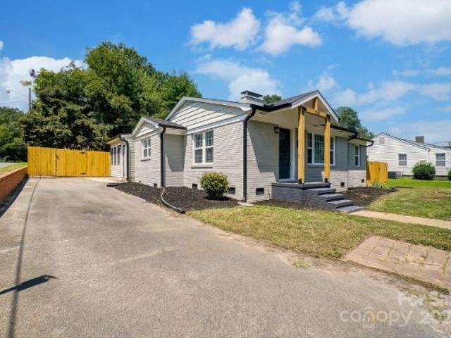 4 Br, 3 bath, Single Family 1101 Cherry St