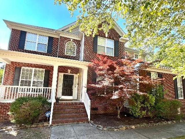 4 Br, 3 bath, Single Family 1105 Goldenview Ct