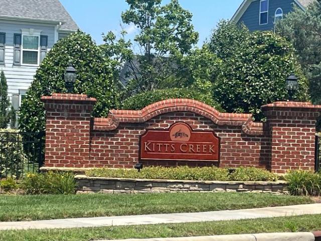 4 Br, 3 bath, Single Family 1109 Somers Dr