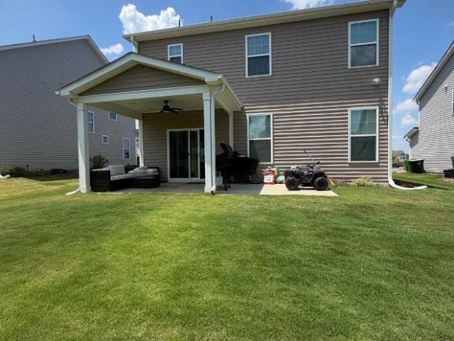 4 Br, 3 bath, Single Family 1112 Sidney Creek Dr