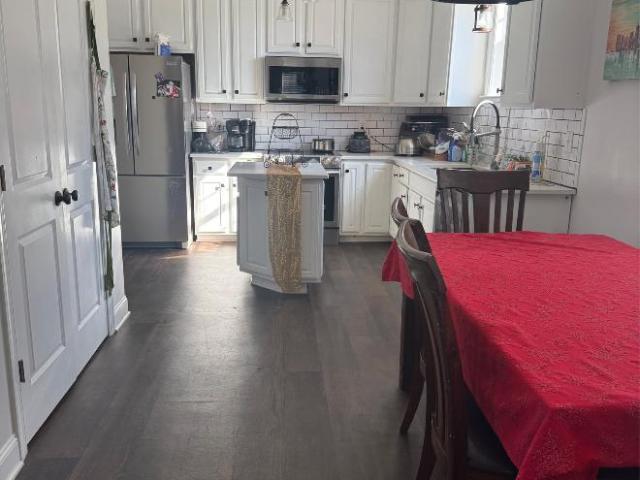 4 Br, 3 bath, Single Family 1112 Rebarah Moor Dr