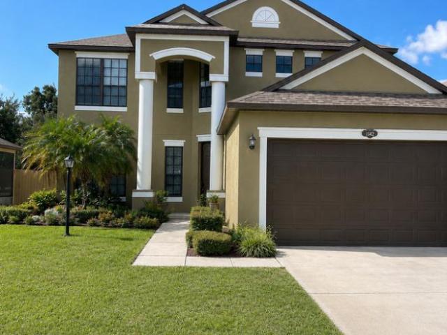 4 Br, 3 bath, Single Family 1142 Bolle Cir