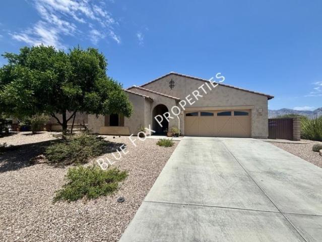 4 Br, 3 bath, Single Family 11718 N Key Lime Pl