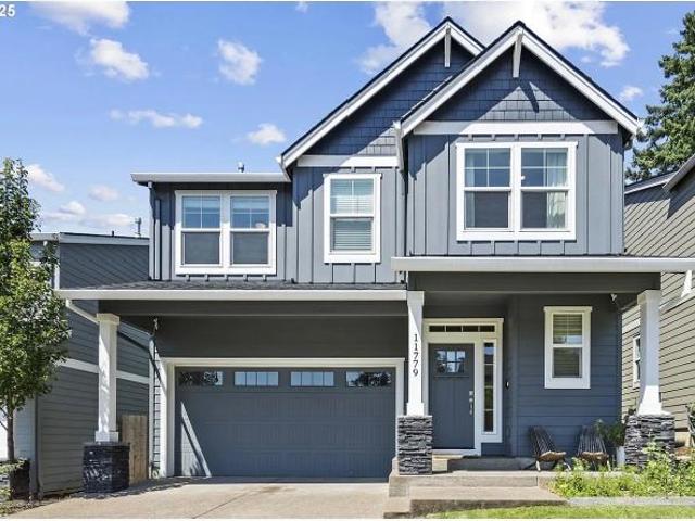 4 Br, 3 bath, Single Family 11779 SE White Tail Dr