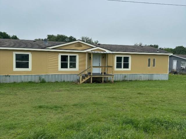 4 Br, 3 bath, Single Family 120 Forest Creek Lane