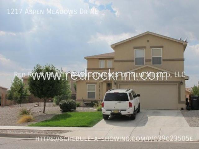 4 Br, 3 bath, Single Family 1217 Aspen Meadows Dr NE