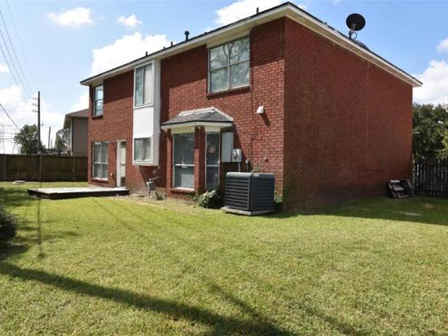 4 Br, 3 bath, Single Family 12303 Glenmeadow Dr