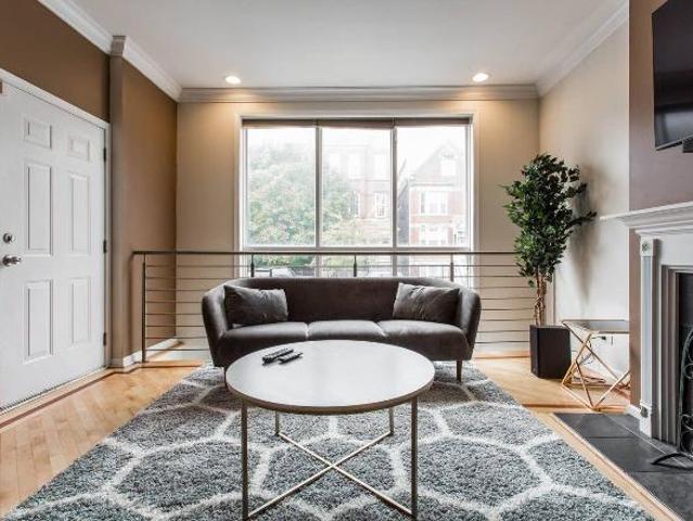 4 Br, 3 bath, Single Family 1235 North Cleaver Street