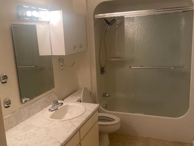 4 Br, 3 bath, Single Family 127 Five Ponds Ln
