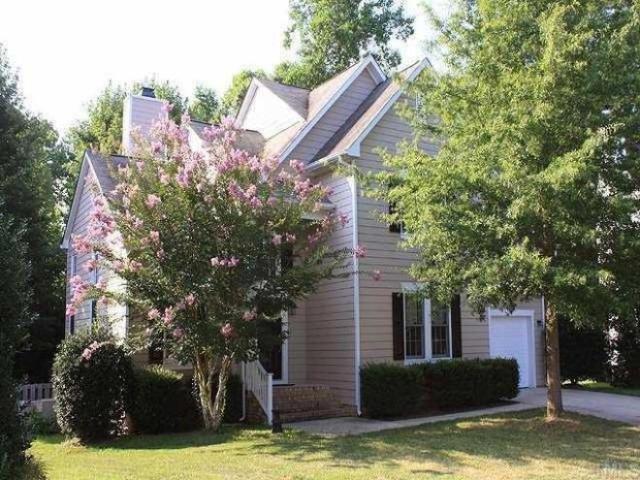 4 Br, 3 bath, Single Family 12404 Village Pines Ln