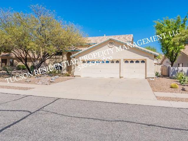 4 Br, 3 bath, Single Family 12490 N Copper Queen Way