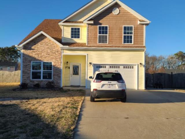 4 Br, 3 bath, Single Family 125 Bay Leaf Dr